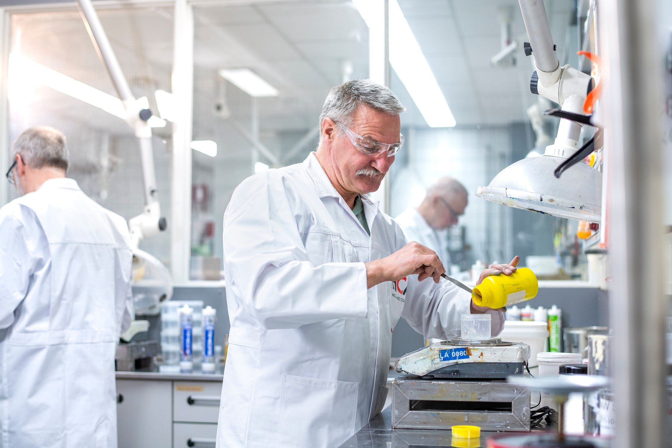 Markets | Building and Construction | Esthetic Colors| Holcobatch ...